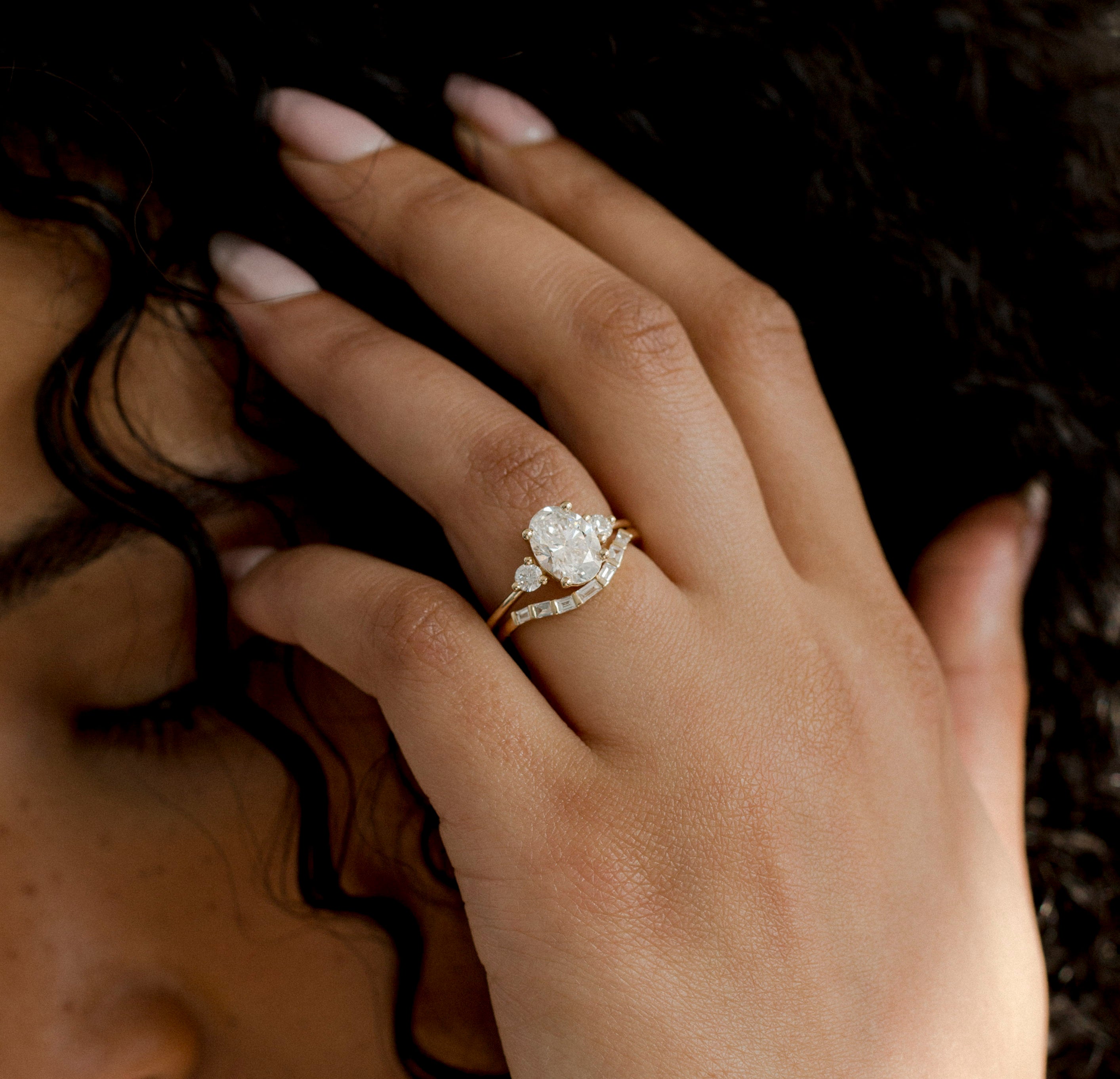 Baguette Diamond Contour Band | WEDDING BANDS | Evorden