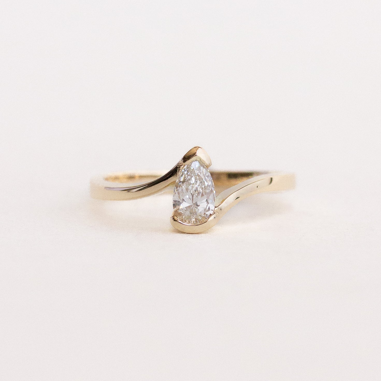 Bezel-Set NSEW Vintage Diamond Ring | The Aselton Ring | Evorden