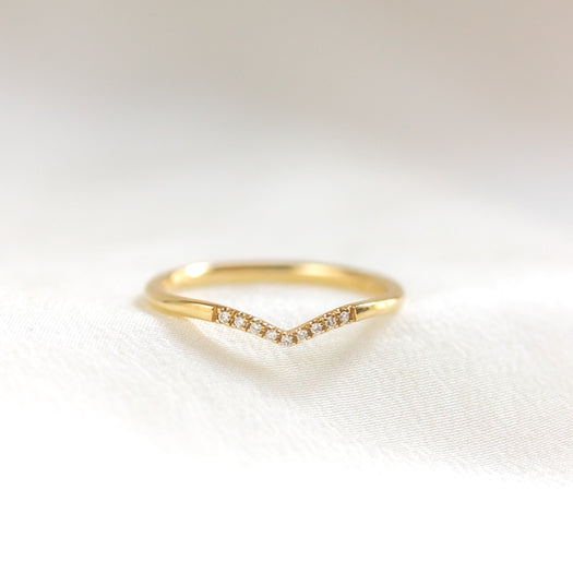 V Shaped Wedding Band, Vancouver - CHEVRON BAND - Evorden